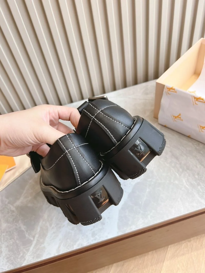Louis Vuitton Low Shoes
