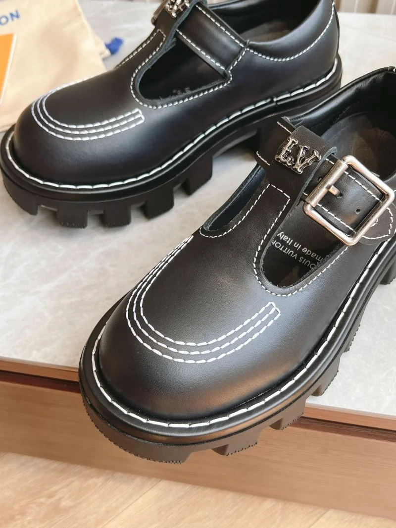 Louis Vuitton Low Shoes