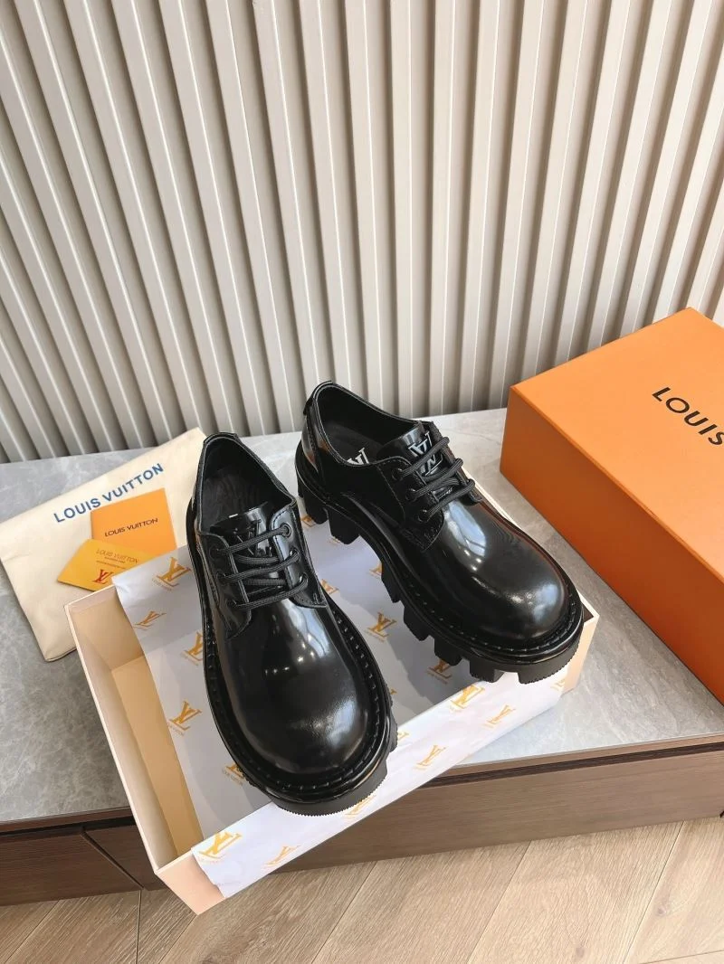 Louis Vuitton Low Shoes