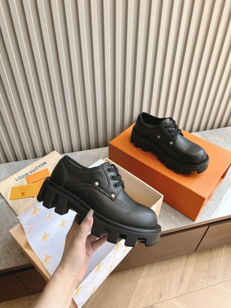 Louis Vuitton Low Shoes