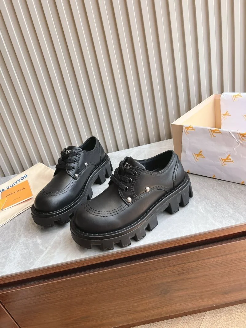 Louis Vuitton Low Shoes