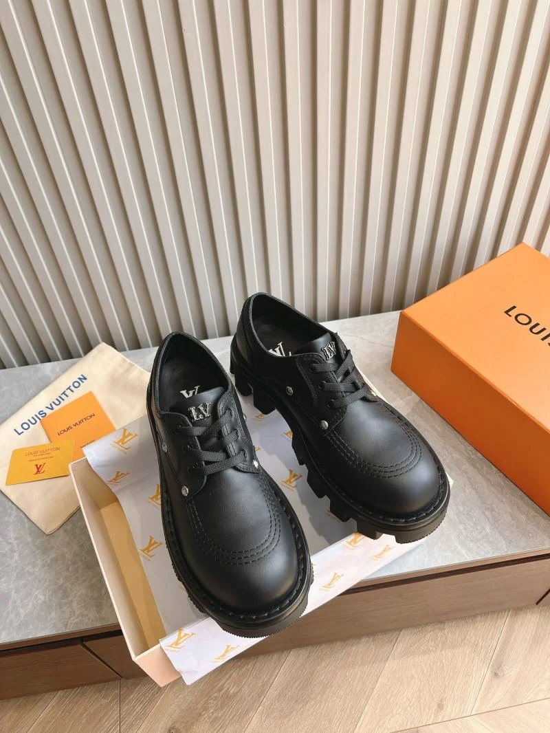 Louis Vuitton Low Shoes