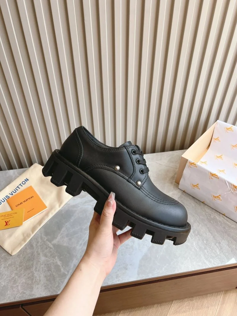 Louis Vuitton Low Shoes