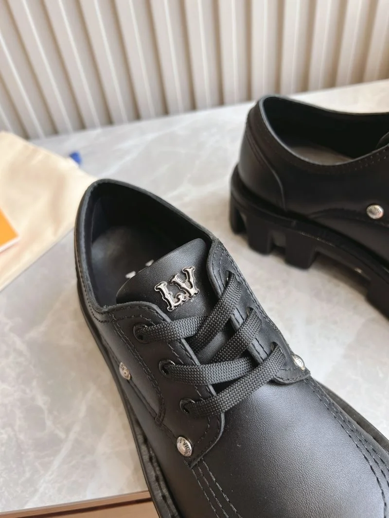 Louis Vuitton Low Shoes