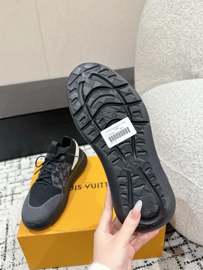 Precise copy Louis Vuitton Low Shoes
