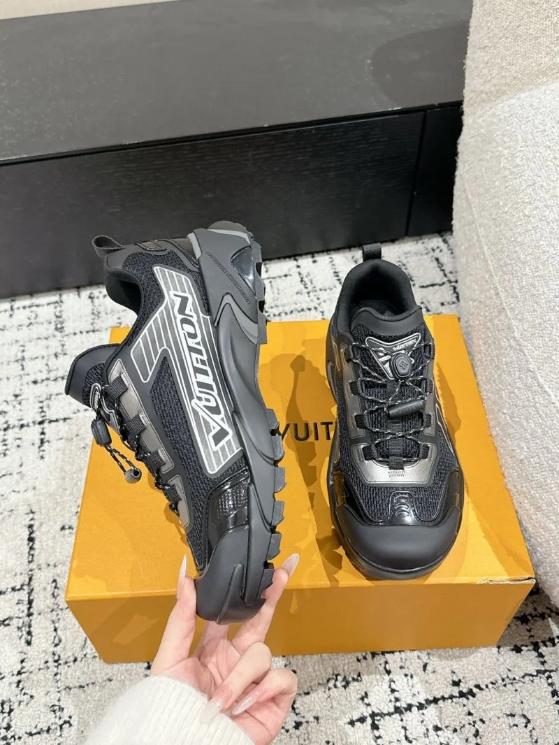 Original Louis Vuitton Low Shoes
