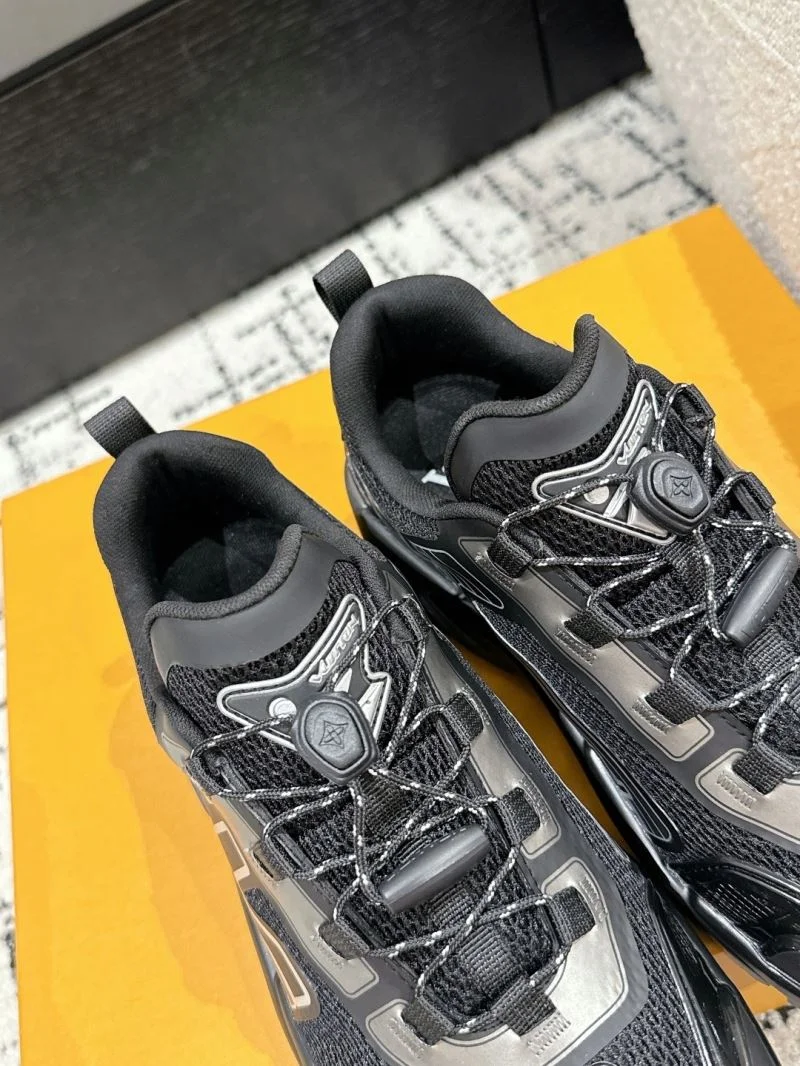 Original Louis Vuitton Low Shoes