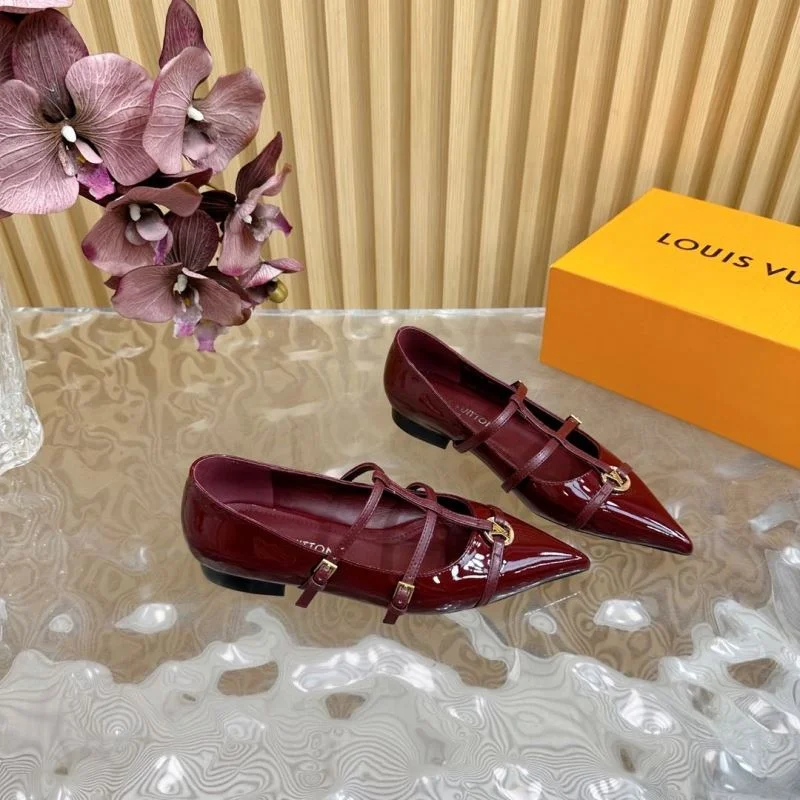 Low-cost Louis Vuitton Low Shoes