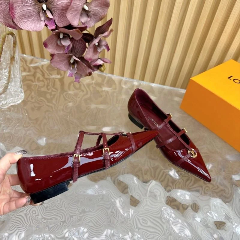 Low-cost Louis Vuitton Low Shoes