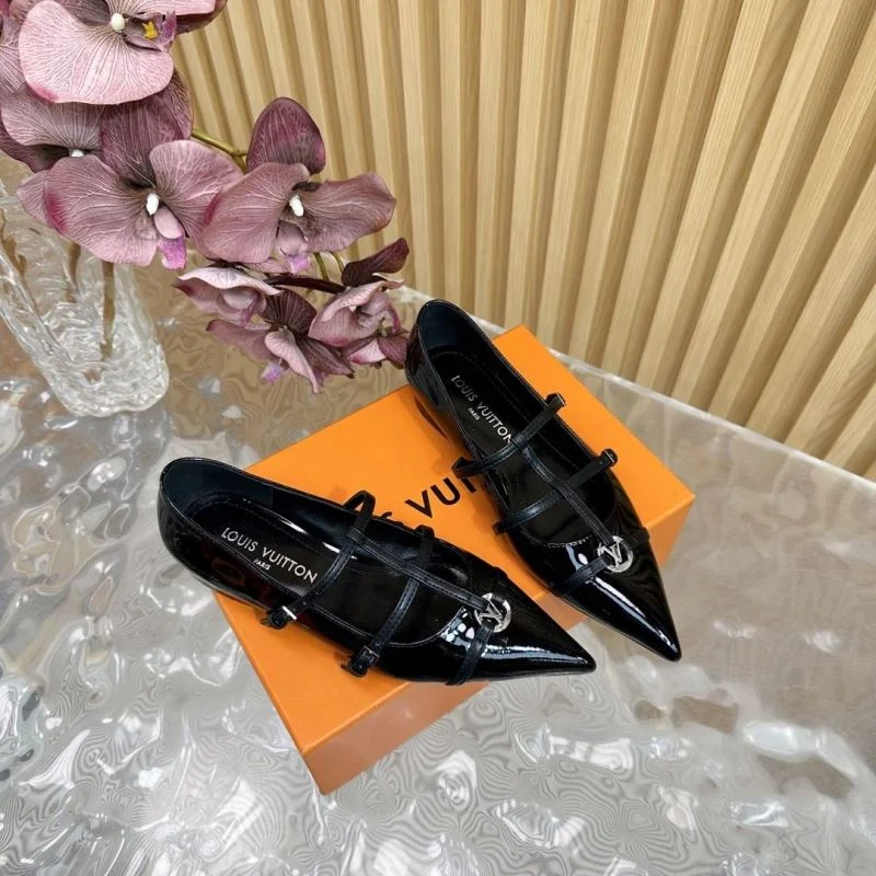 Cut-rate Louis Vuitton Low Shoes