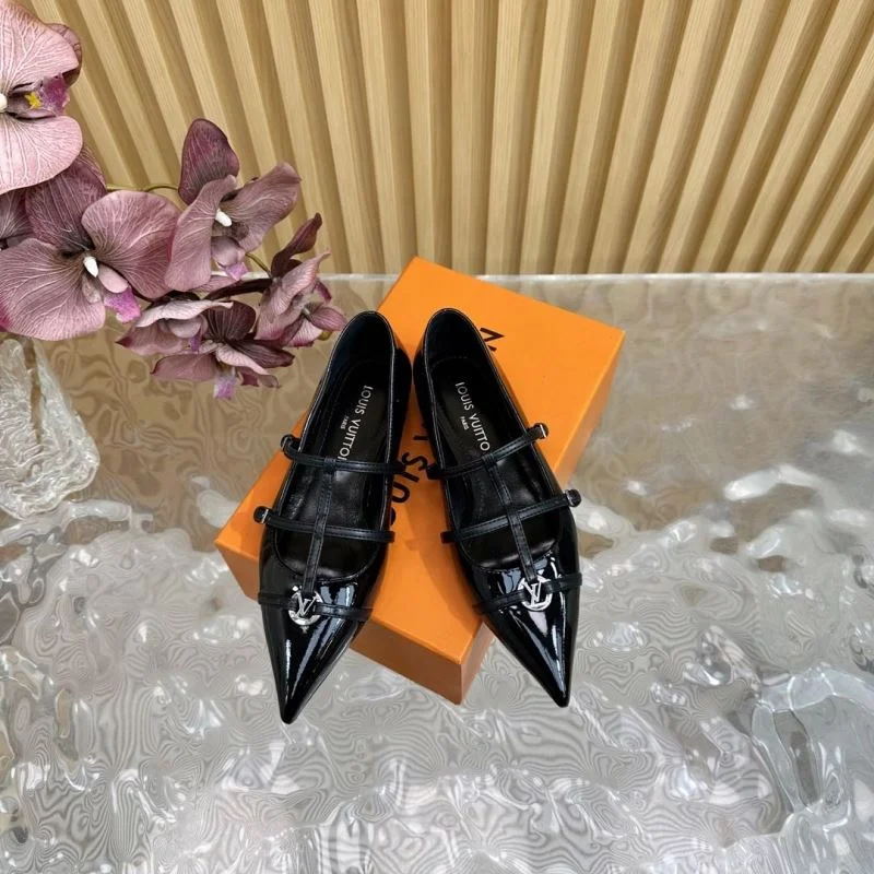 Cut-rate Louis Vuitton Low Shoes