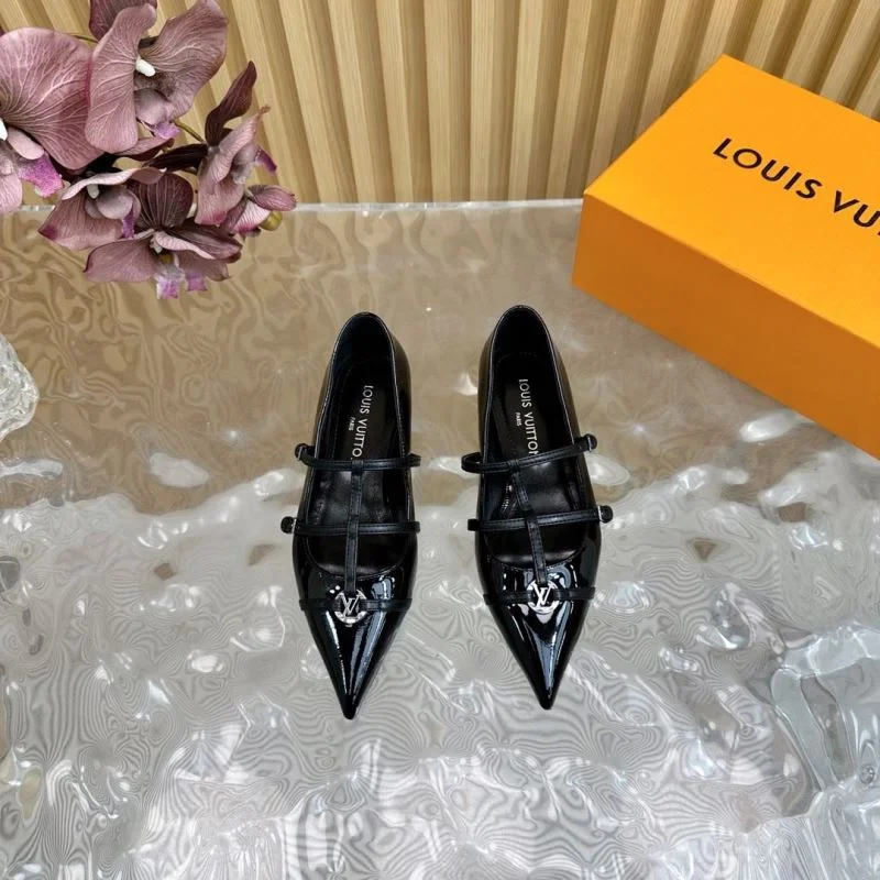 Cut-rate Louis Vuitton Low Shoes