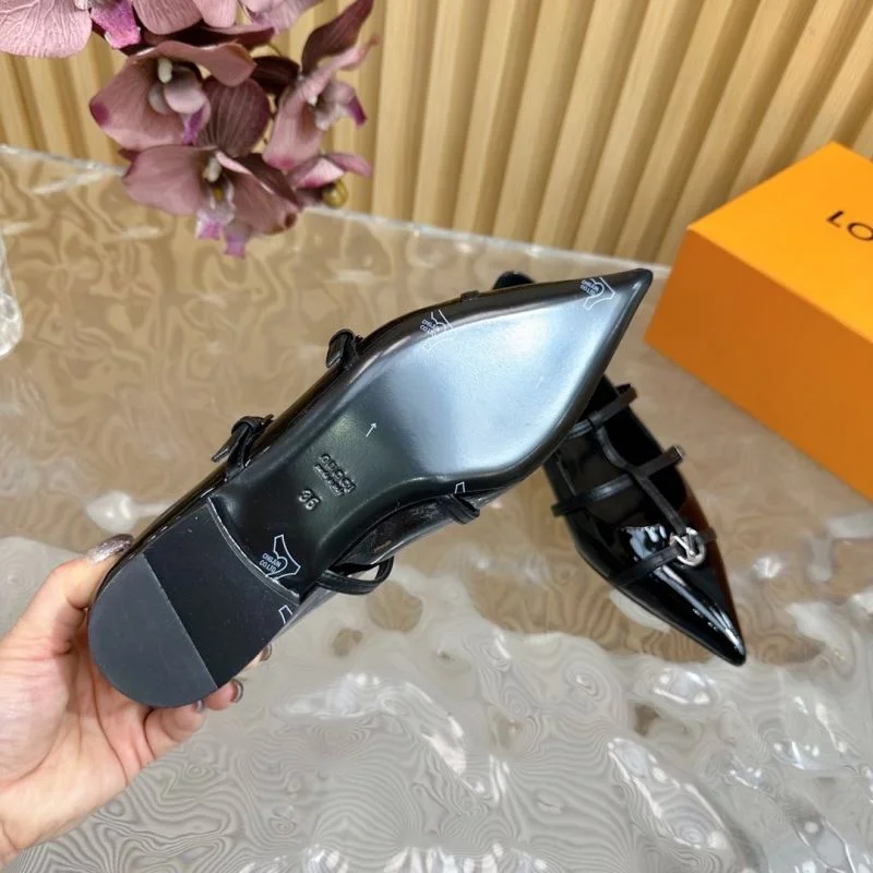 Cut-rate Louis Vuitton Low Shoes