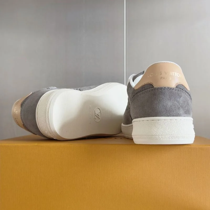 Mirror quality Louis Vuitton Low Shoes