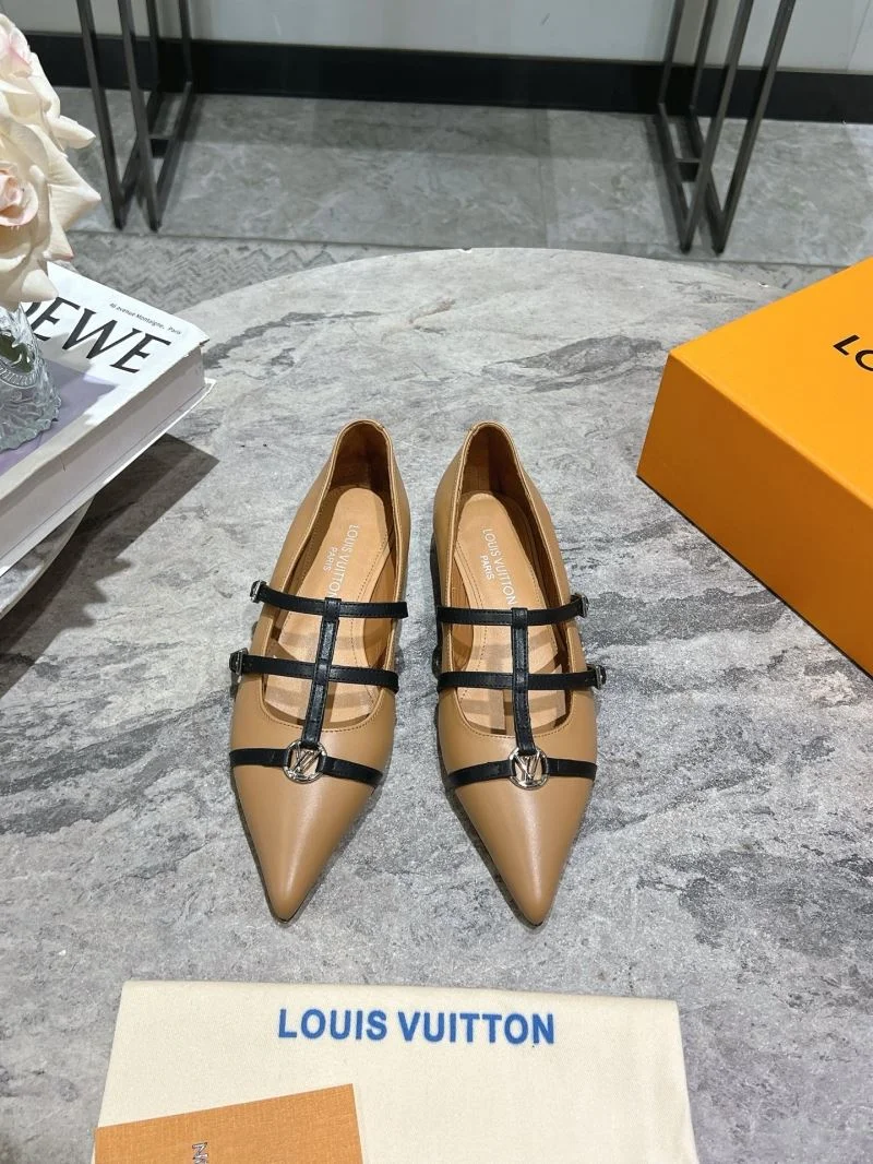 Louis Vuitton Low Shoes