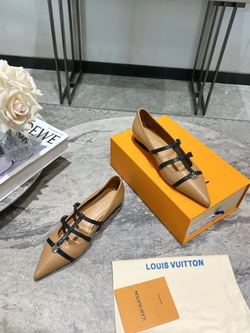 Perfect replica Louis Vuitton Low Shoes