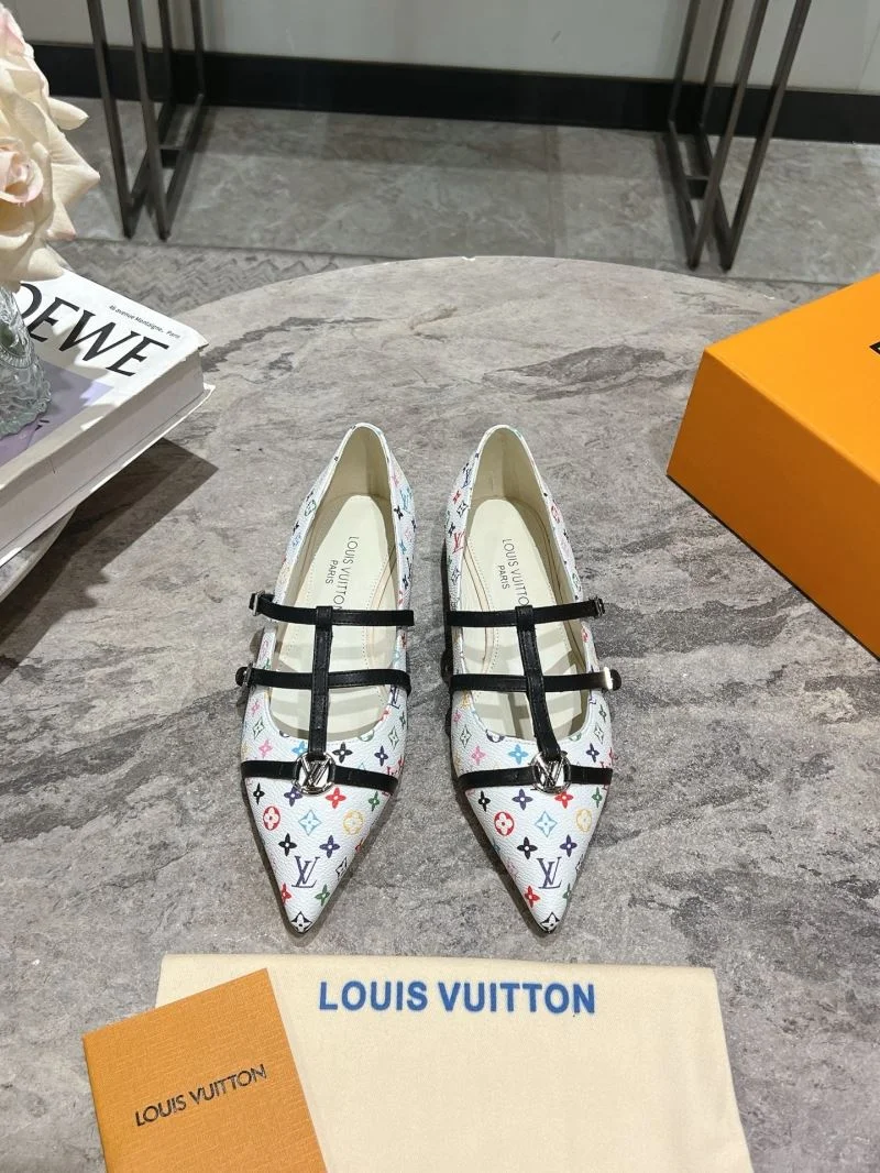 Louis Vuitton Low Shoes