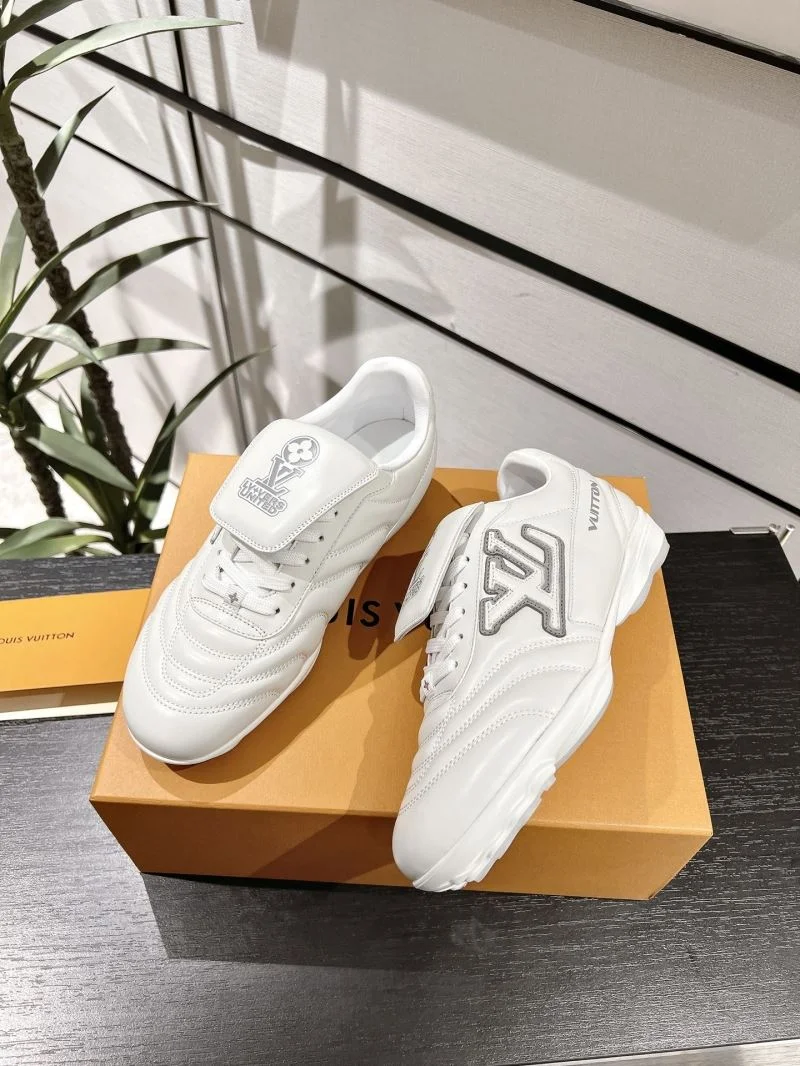 Top match Louis Vuitton Low Shoes