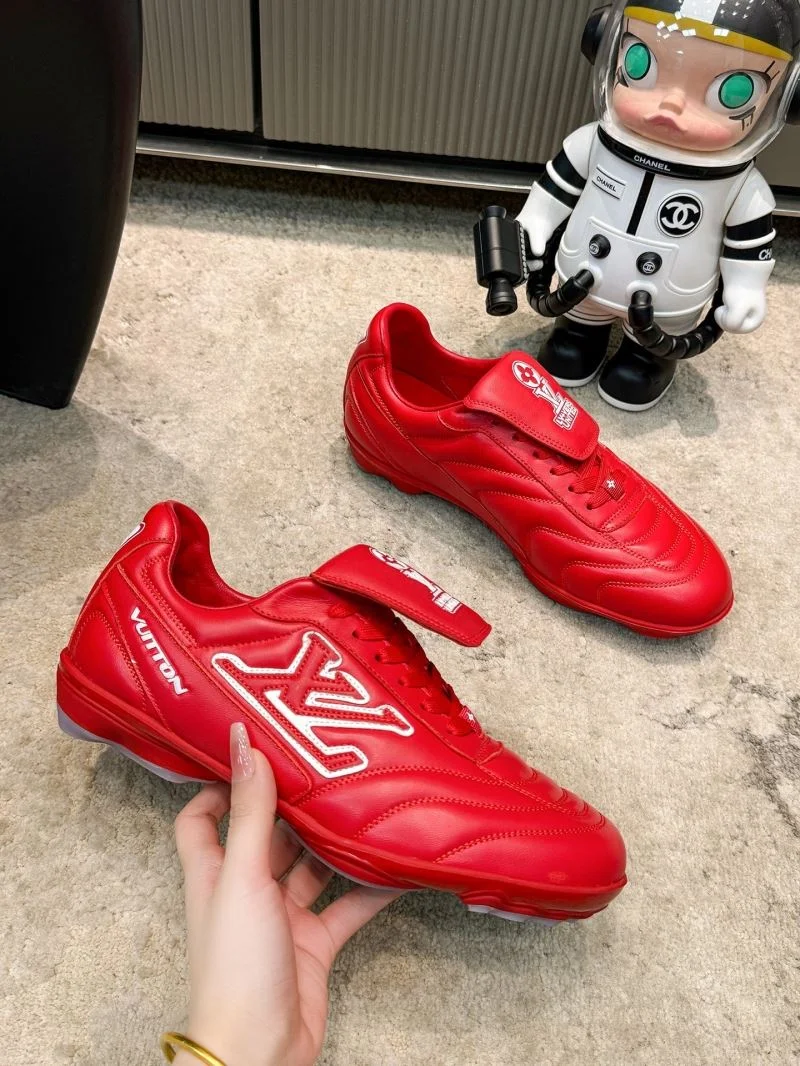 Top mirror Louis Vuitton Low Shoes