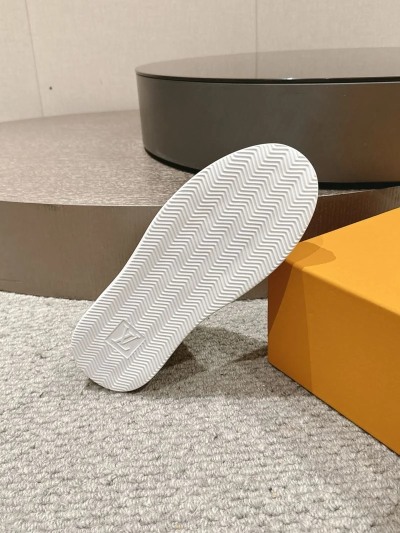 Louis Vuitton Low Shoes