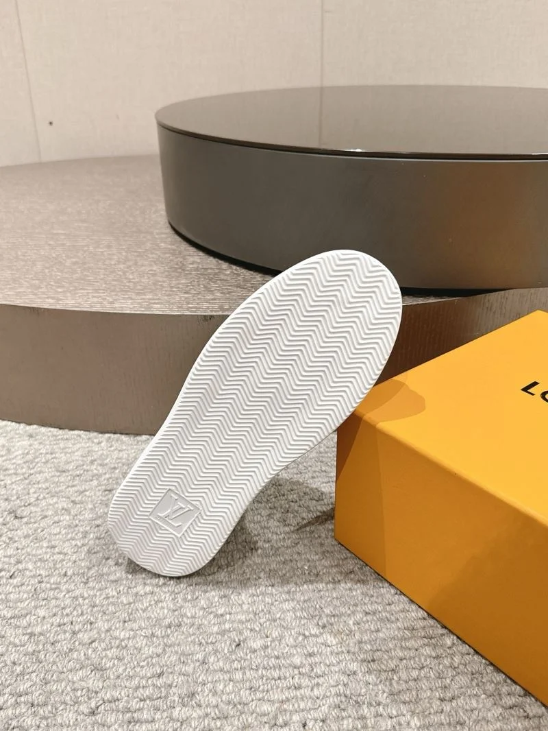 High accuracy Louis Vuitton Low Shoes