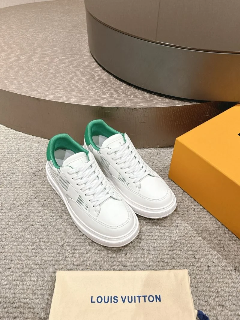 Top mirror Louis Vuitton Low Shoes