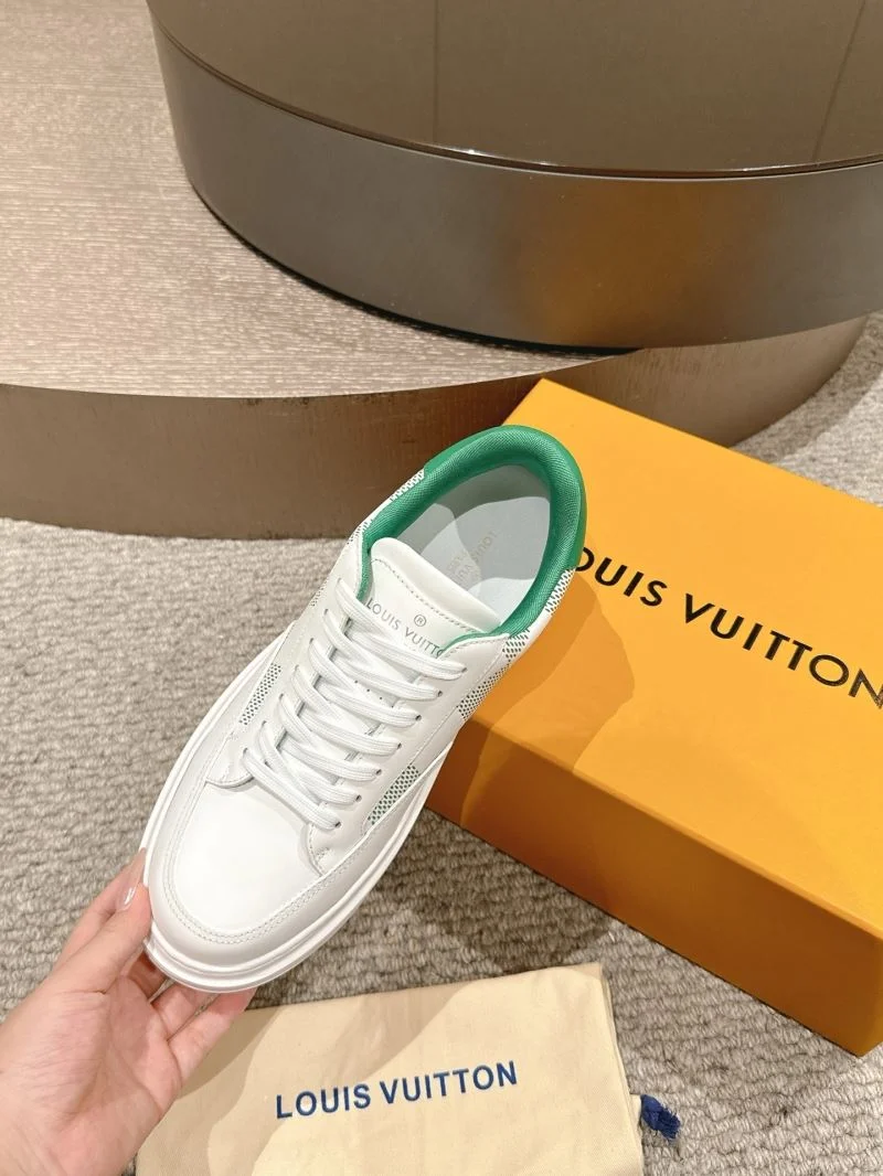 Top mirror Louis Vuitton Low Shoes