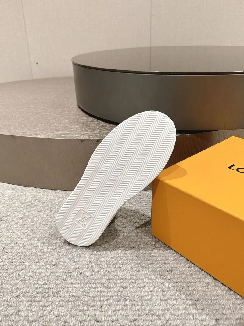 Louis Vuitton Low Shoes