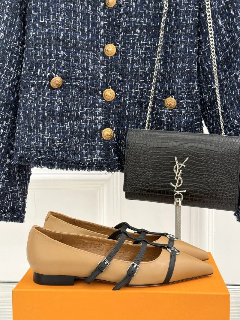 Louis Vuitton Low Shoes