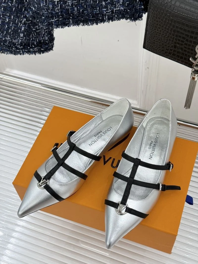 Real Louis Vuitton Low Shoes