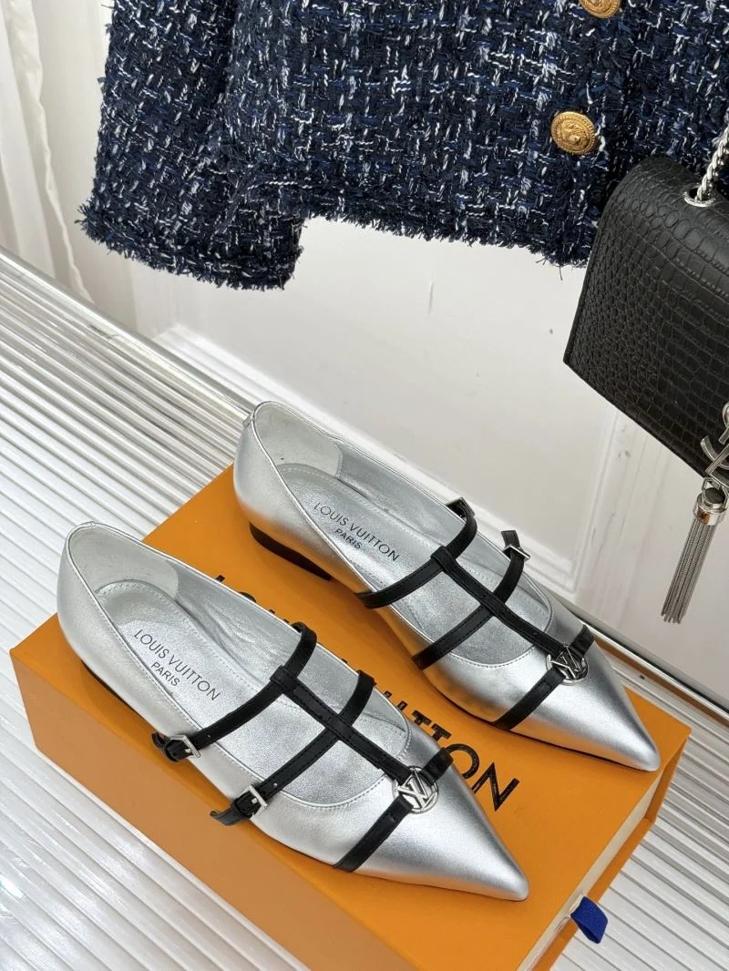Real Louis Vuitton Low Shoes