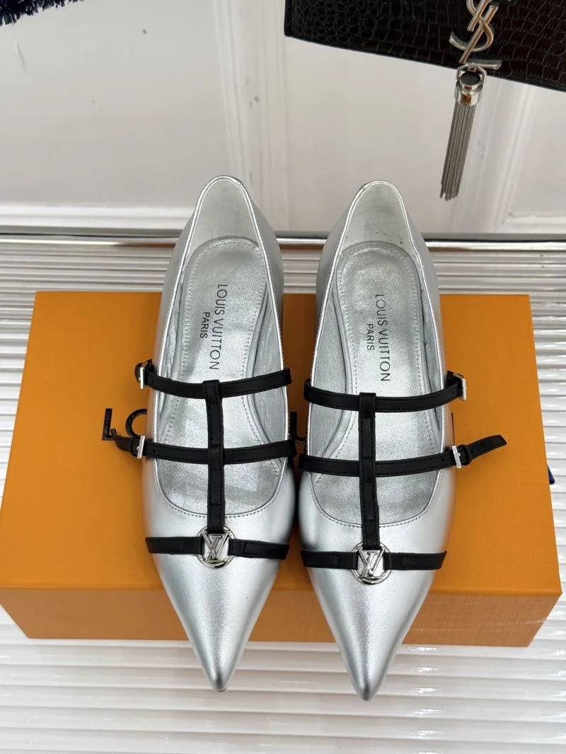 Real Louis Vuitton Low Shoes