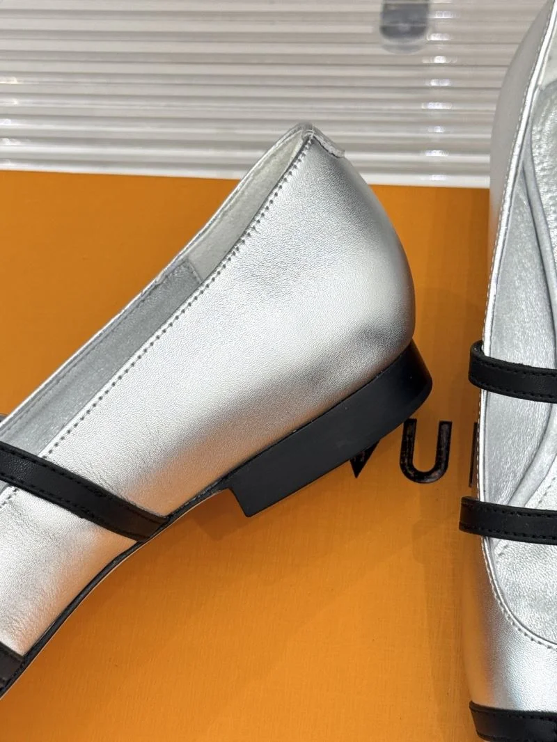 Real Louis Vuitton Low Shoes