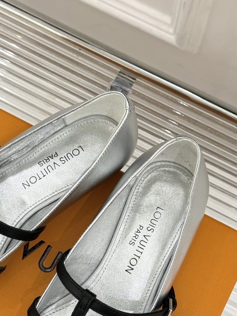 Real Louis Vuitton Low Shoes