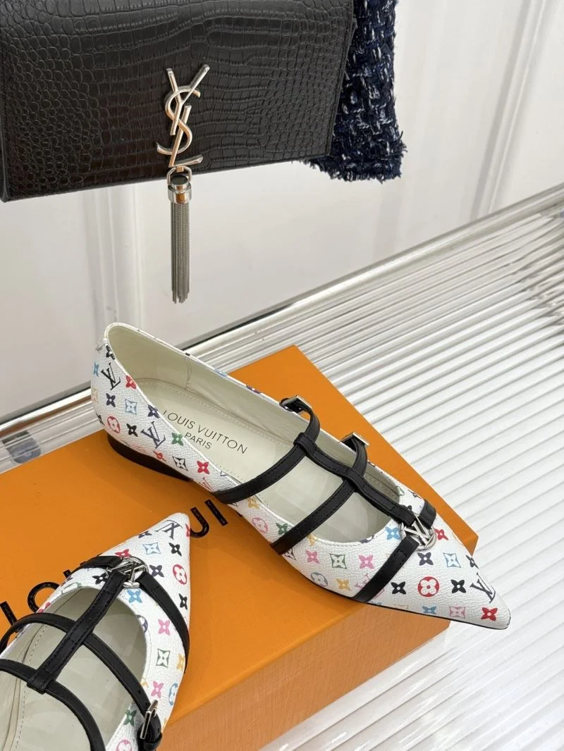 Official Louis Vuitton Low Shoes