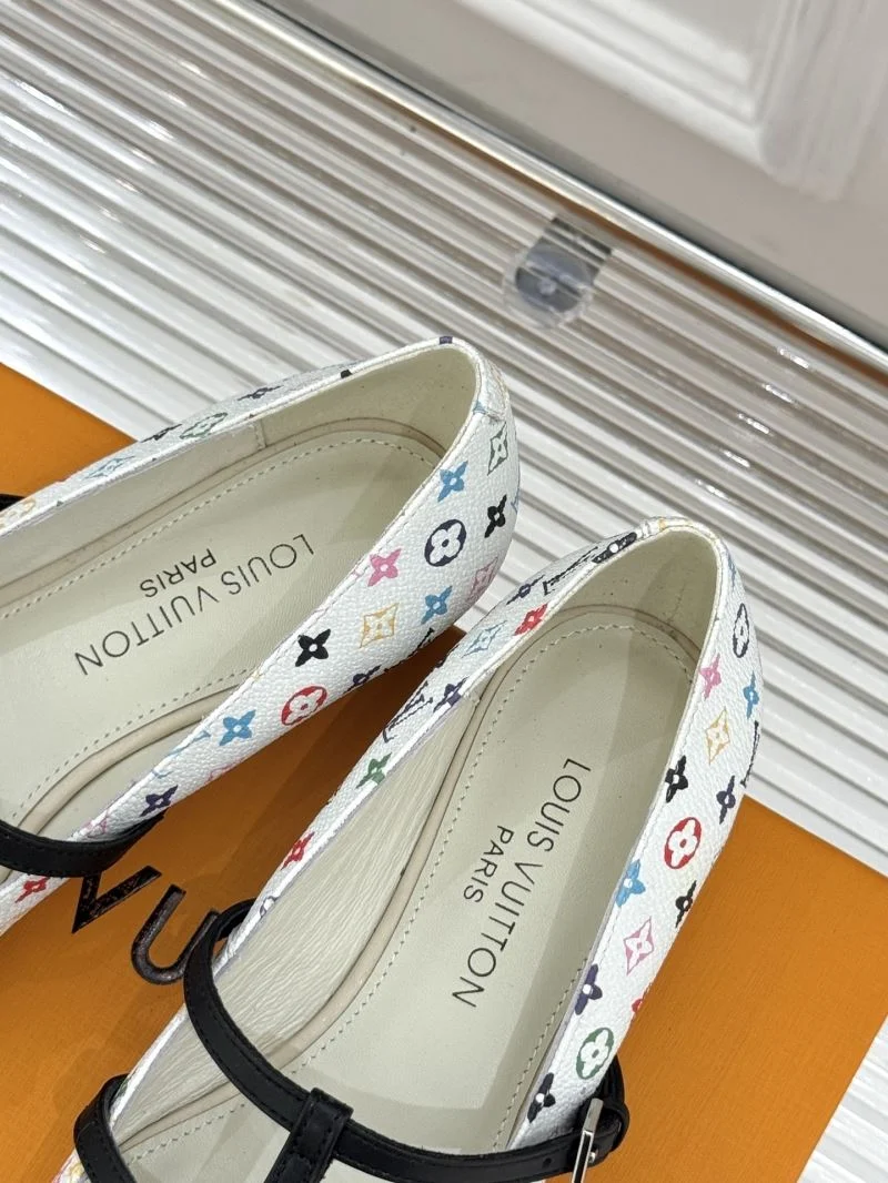Official Louis Vuitton Low Shoes