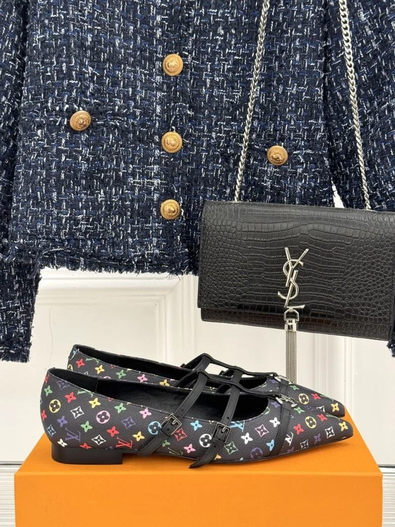 Louis Vuitton Low Shoes