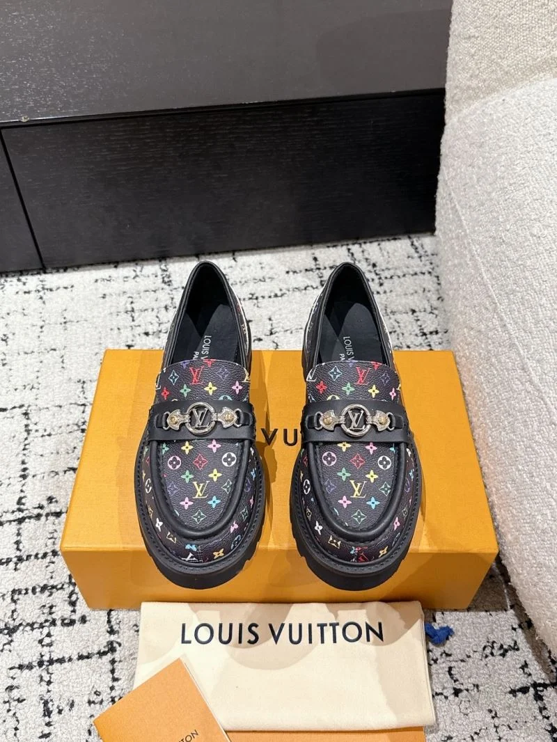 Louis Vuitton Low Shoes