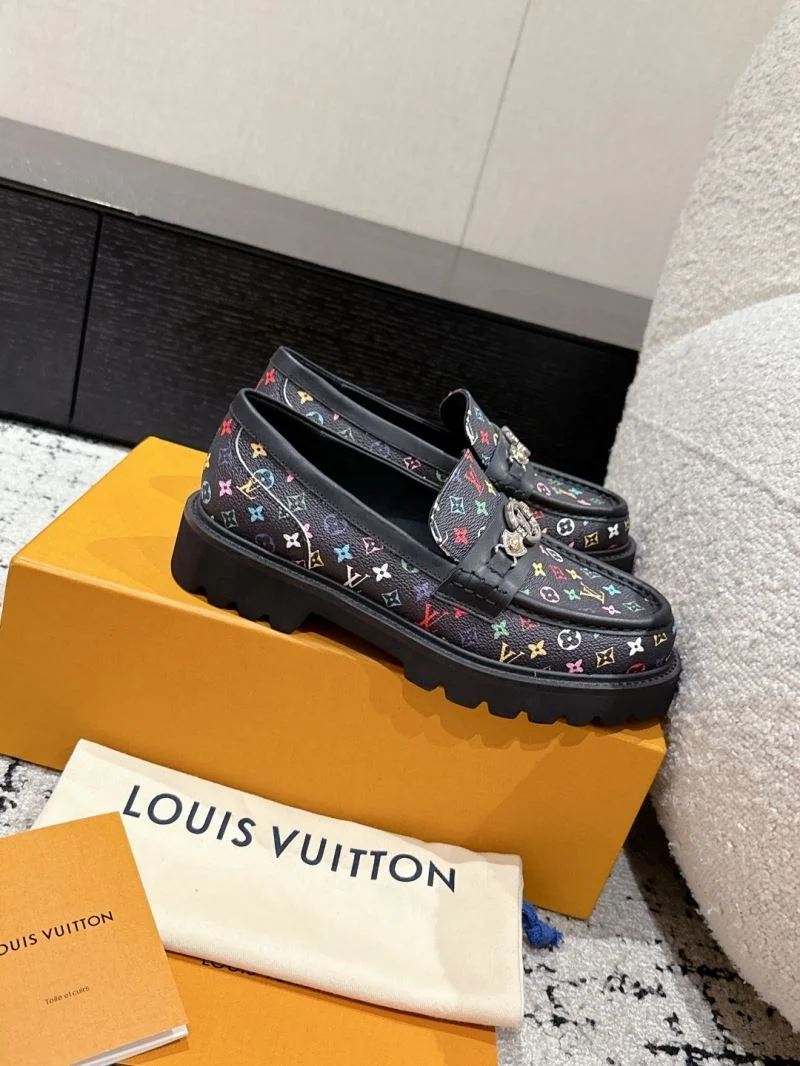 Louis Vuitton Low Shoes