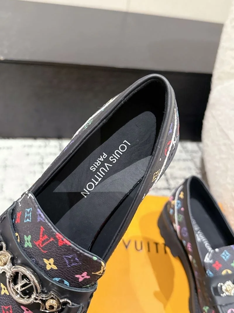Louis Vuitton Low Shoes