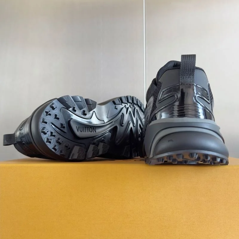 High fidelity Louis Vuitton Low Shoes