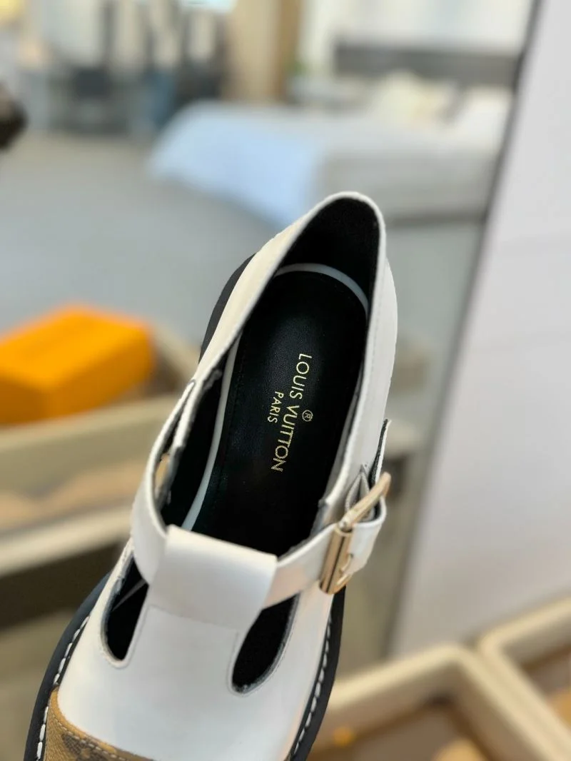 Real Louis Vuitton Low Shoes