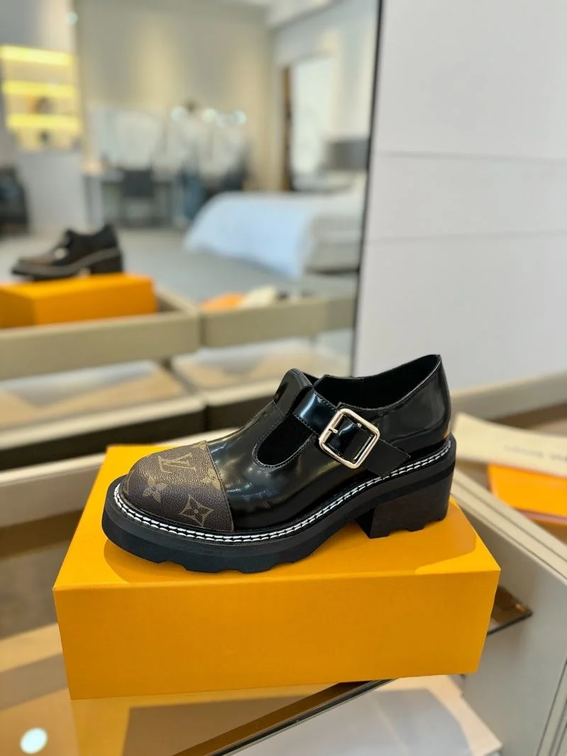 Louis Vuitton Low Shoes