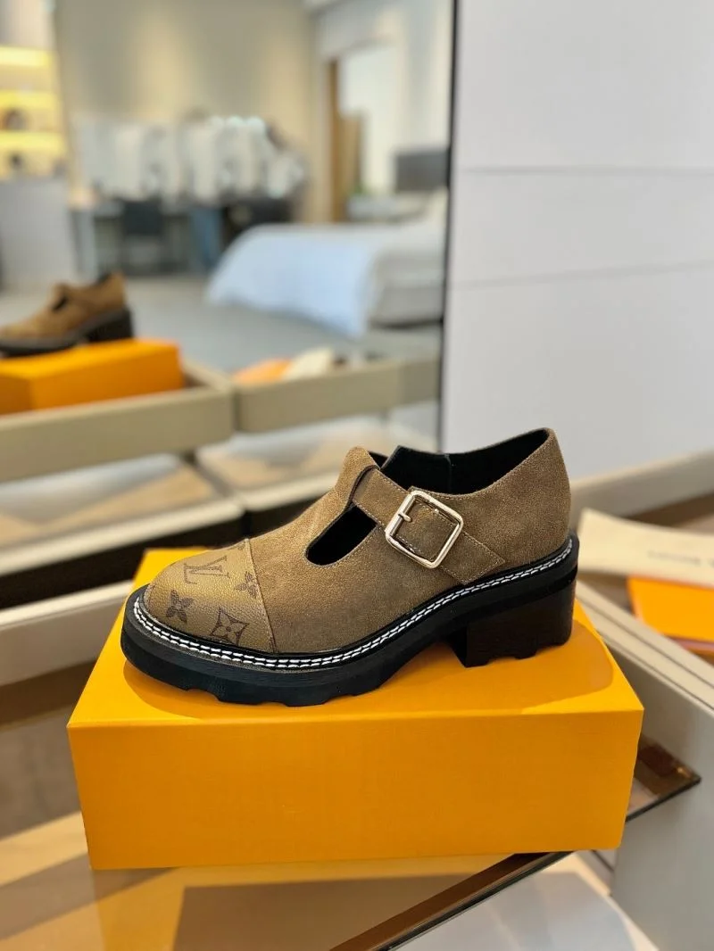 Louis Vuitton Low Shoes
