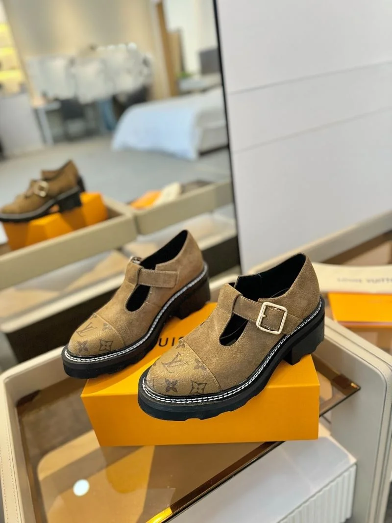 Real Louis Vuitton Low Shoes