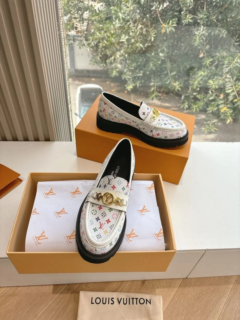 Louis Vuitton Low Shoes