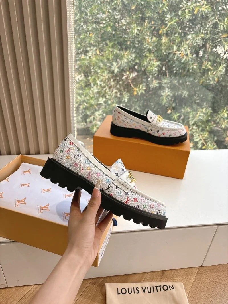 Louis Vuitton Low Shoes
