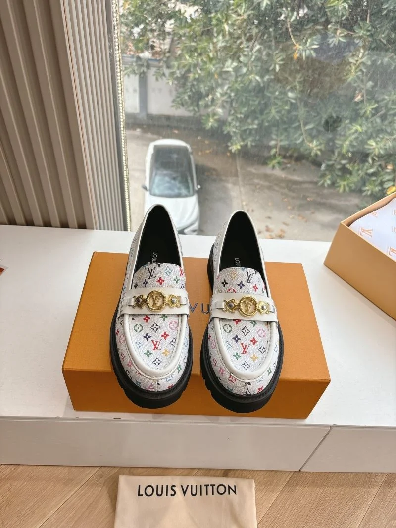Louis Vuitton Low Shoes