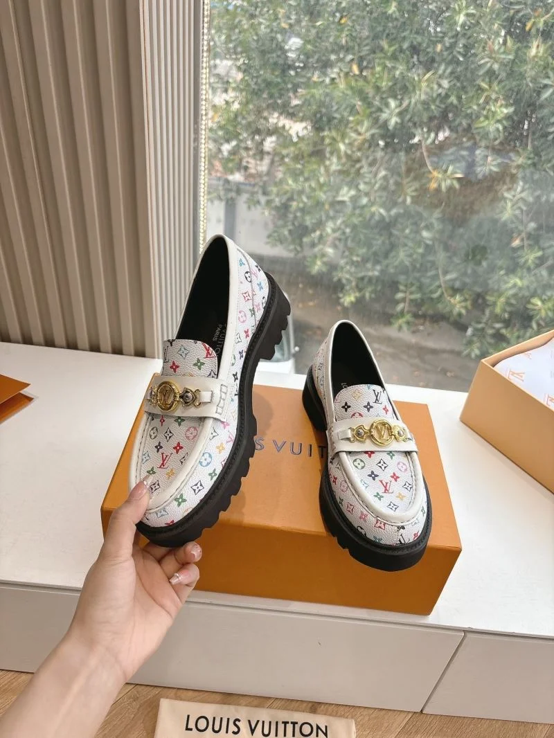 Louis Vuitton Low Shoes