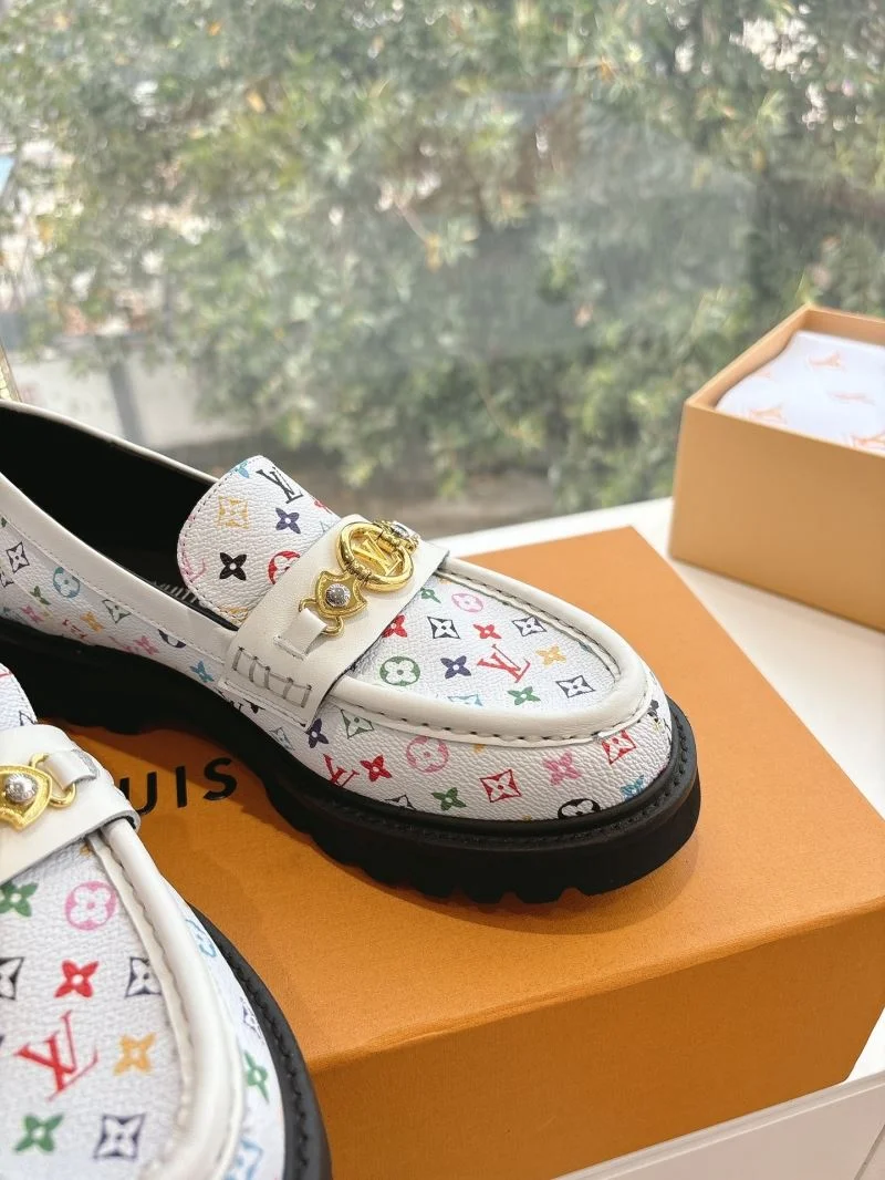 Louis Vuitton Low Shoes
